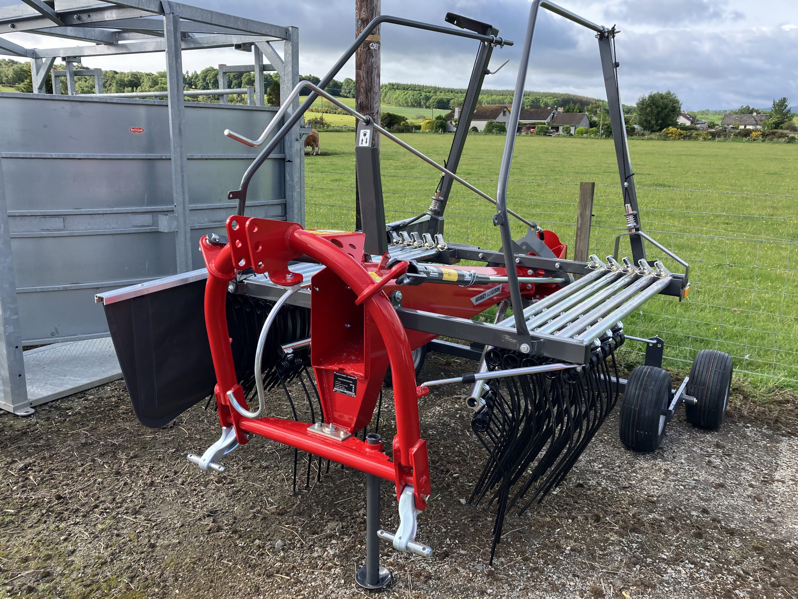MF RK451 DN RAKE - Highland Tractors